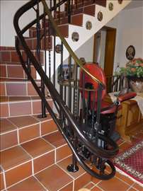 Lift stolica po meri za svaki tip stepeništa