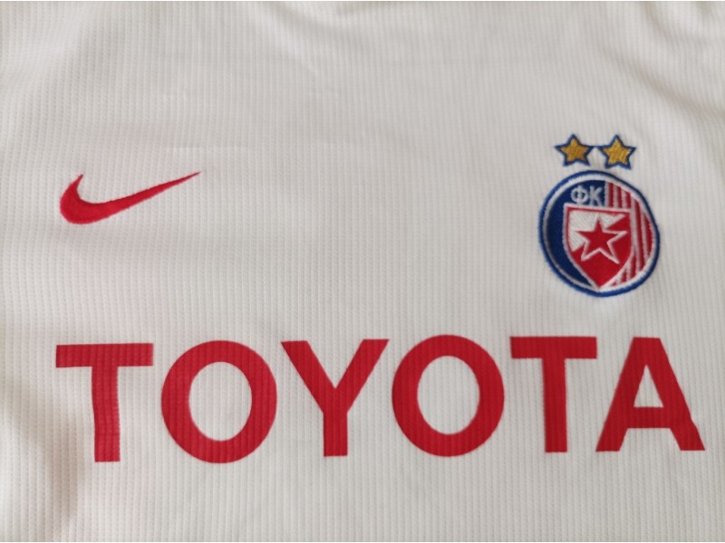 DRES CRVENA ZVEZDA NIKE TOYOTA SUBAŠIĆ