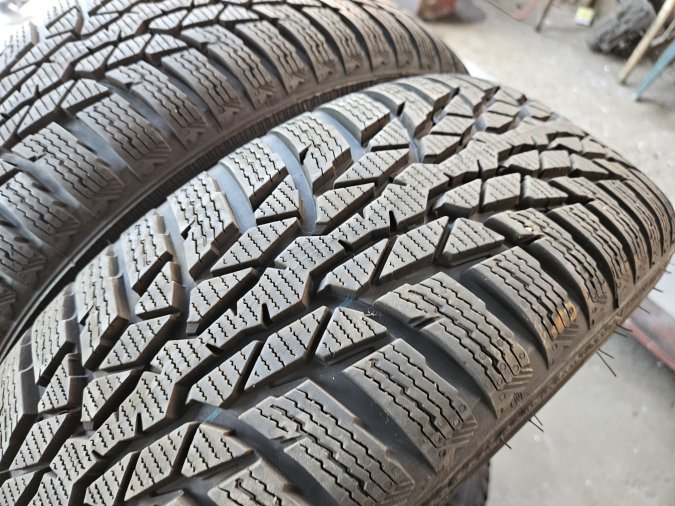175/65 R15 Nokian