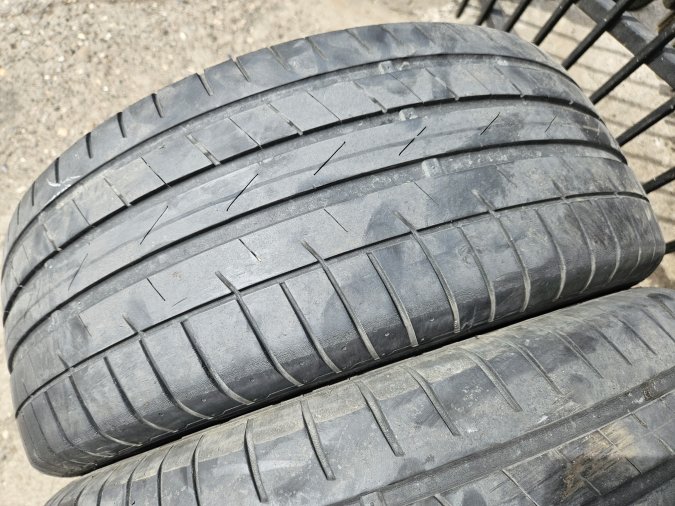 225/45 R19 PETLAS