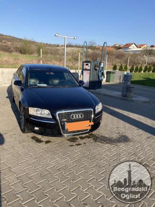 Audi A8 limuzina