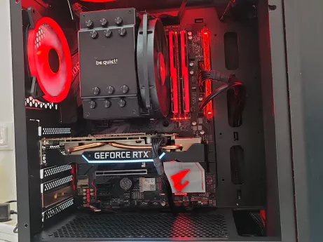 GAMER i5 9600k, 16GB, 512GB ssd RTX 2060 6GB + Igre