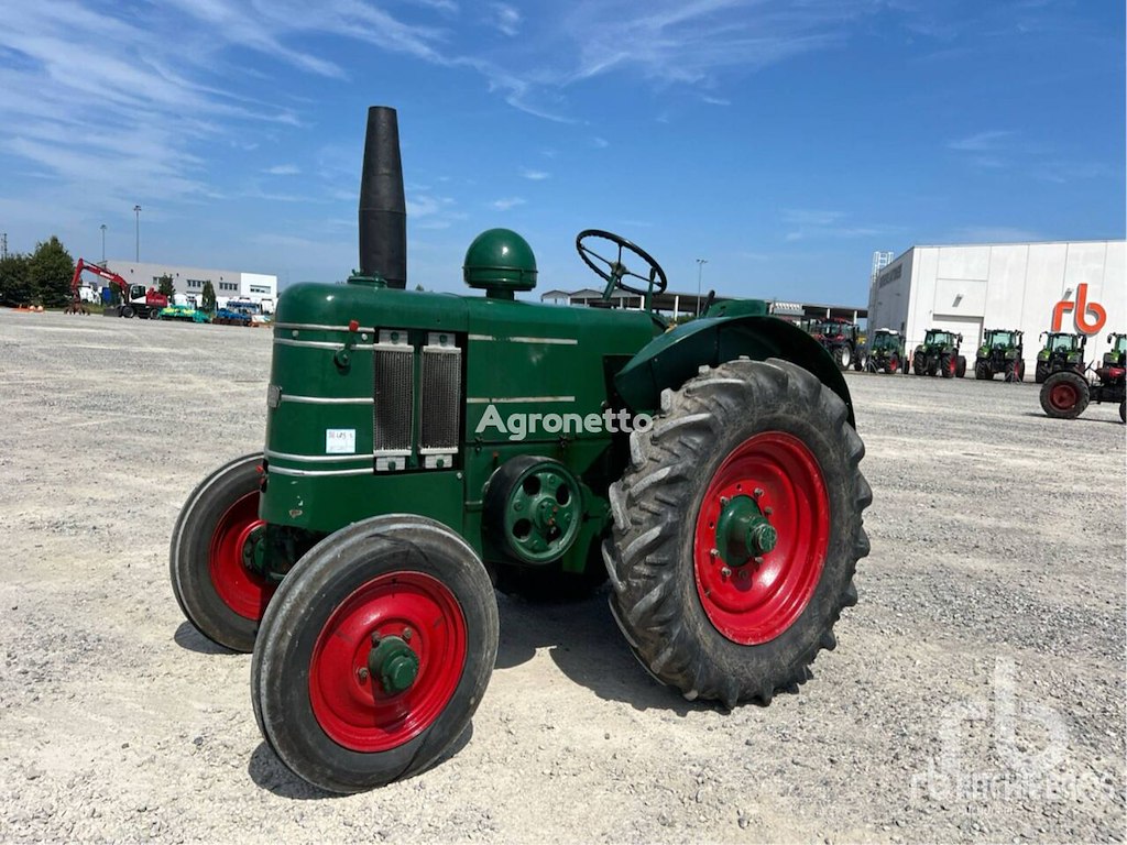 Prodaje se FIELD MARSHALL SERIES 2 traktor točkaš na aukciji