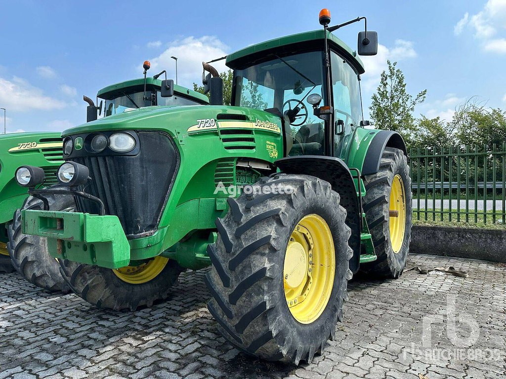Prodaje se John Deere 7720 traktor točkaš na aukciji