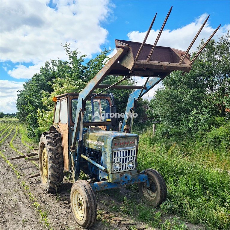 Prodaje se Ford 4000 traktor točkaš na aukciji