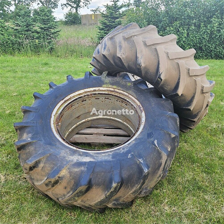 Prodaje se Goodyear Tvillingehjul 18,4-34 traktor točkaš na aukciji