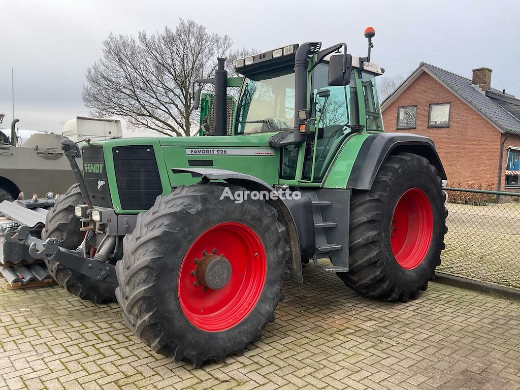 Prodaje se Fendt 926 Vario traktor točkaš na aukciji