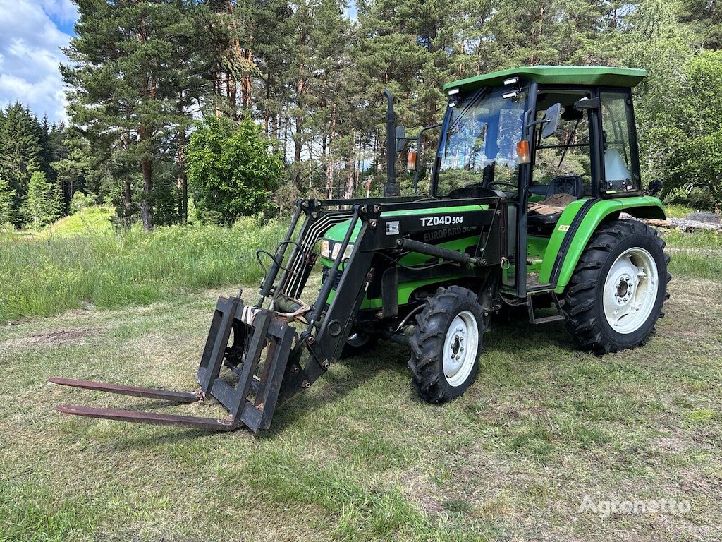 Prodaje se Foton Traktor med lastare & tillbehör, Foton TB Europard 504, -2013 sä traktor točkaš na aukciji