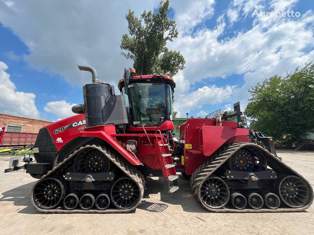 Case IH Quadtrac 620 traktor guseničar