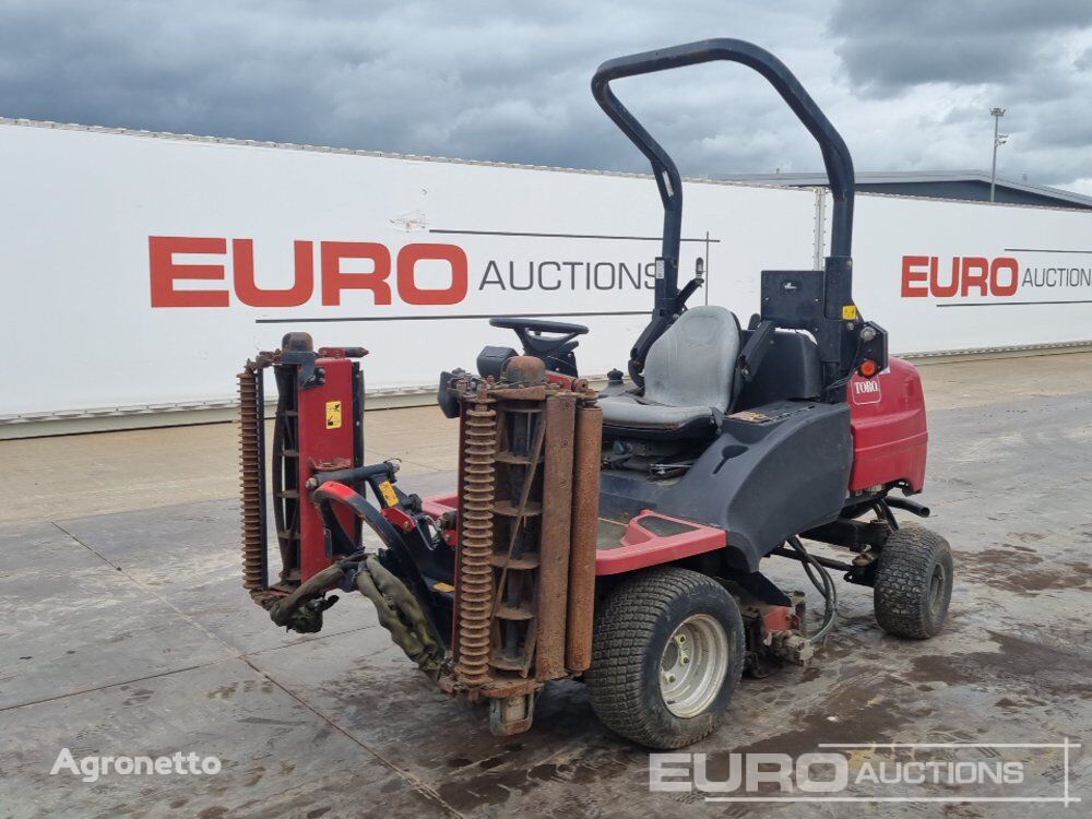Prodaje se Toro Reelmaster 5500 traktor kosilica na aukciji