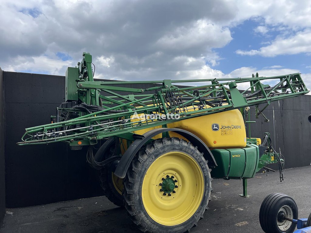 John Deere m740i vučena prskalica