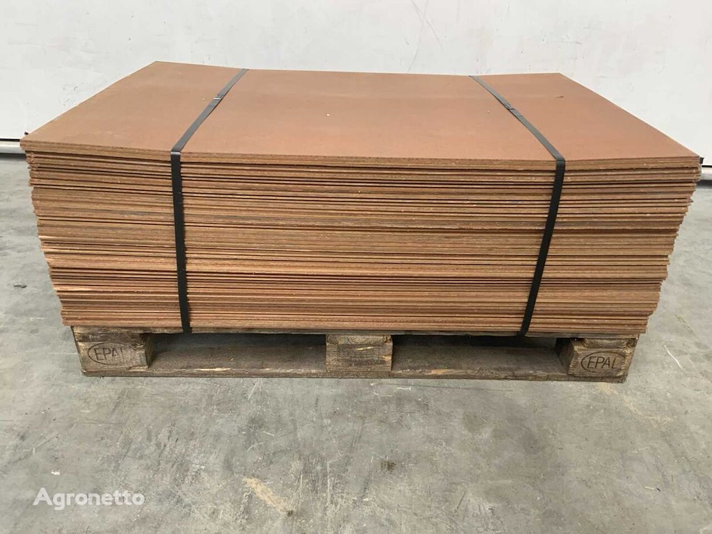Prodaje se Hardboard plaat 1200x820x3mm (100x) staklenik na aukciji