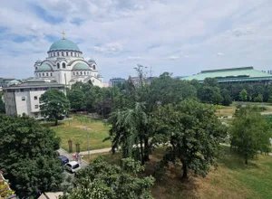 Izdavanje Stan - Vračar, Hram Svetog Save