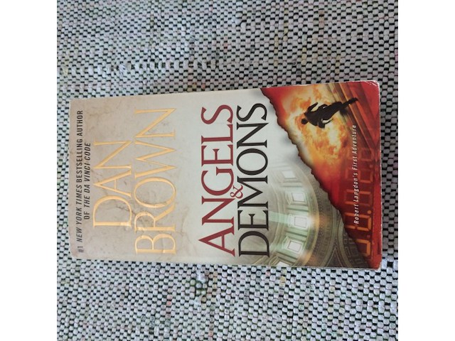 Dan Brown - Angels &;  Demons