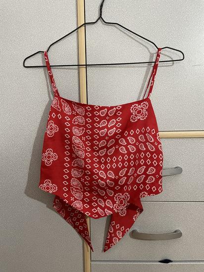 Stradivarius top majica