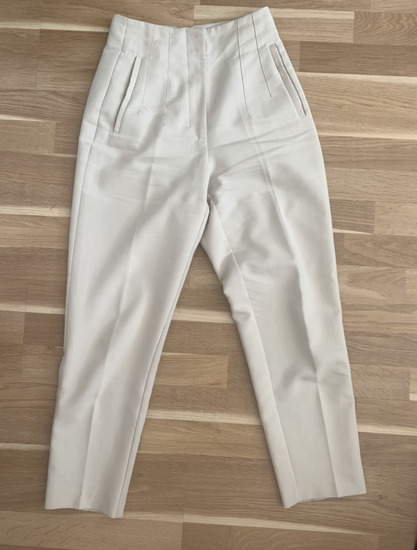 Zara pantalone