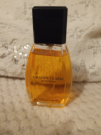 Grande Classe eau de parfum 100ml NOV!