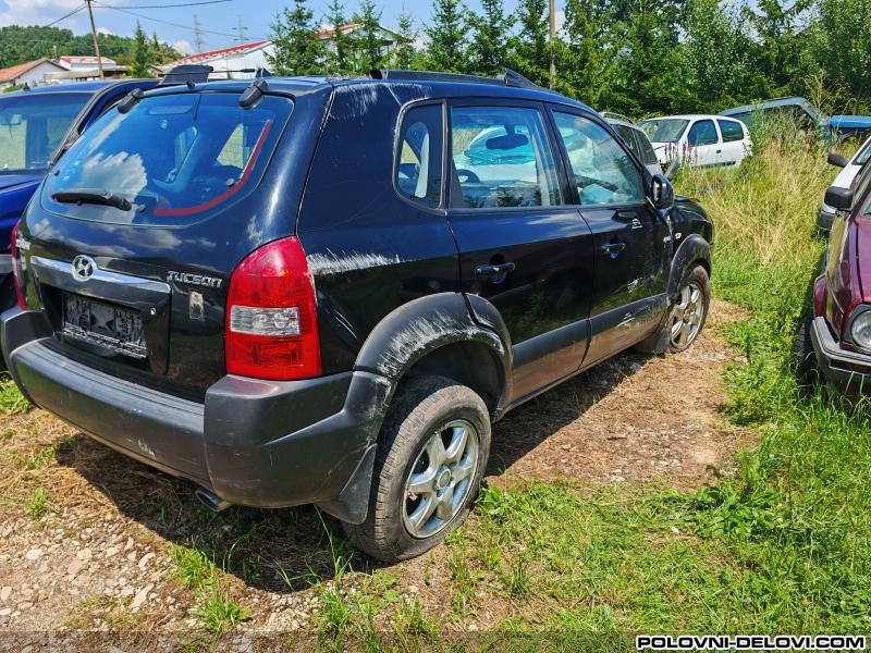 Hyundai Tucson 2.0 B 4x4 06god Kompletan Auto U Delovima