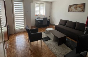 Prodajem Stan-Apartman, Bulevar Oslobođenja