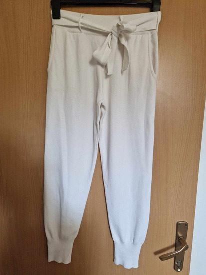 Zara pletene pantalone