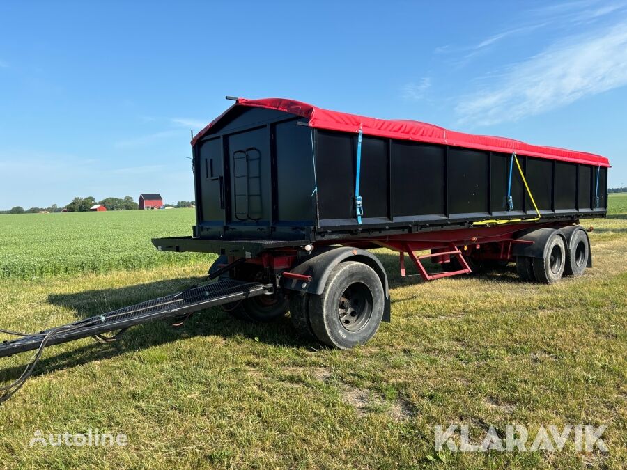 Prodaje se Tippvagn/spannmålsvagn med kapell prikolicu za prevoz zrna na aukciji