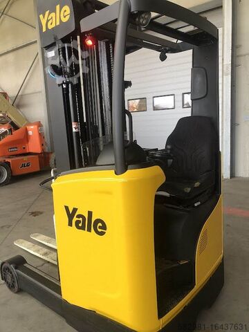 Reachtruck
Yale MR14