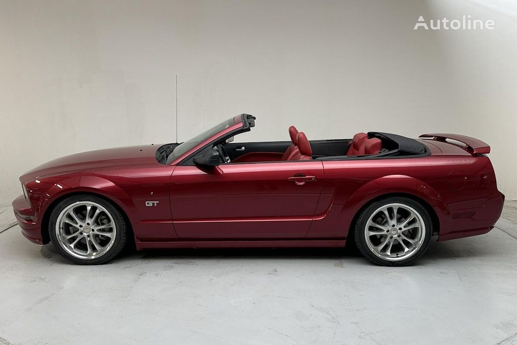 Prodaje se Ford Mustang kabriolet na aukciji