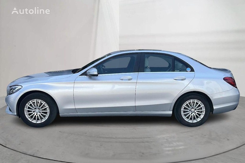 Prodaje se Mercedes-Benz C-Klass sedan na aukciji
