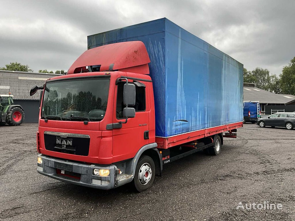 Prodaje se MAN TGL-8.220 4X2 BB kamion furgon na aukciji