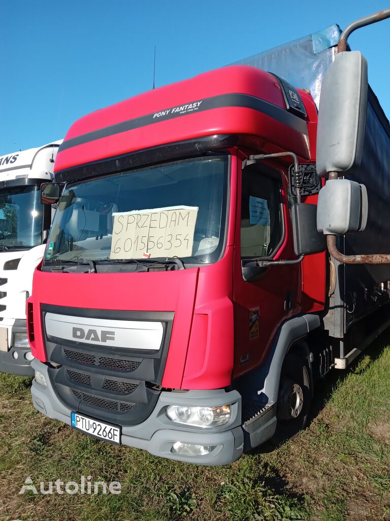 DAF LF220FA kamion sa klizna zavesa cerada