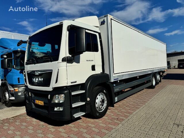 MAN Tgs 26.320 6x2 24palety izotermni kamion