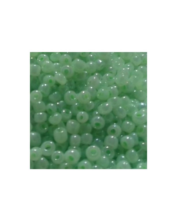 Kašaste perle (seed bead) 8/0 -3 mm pastelna zelena