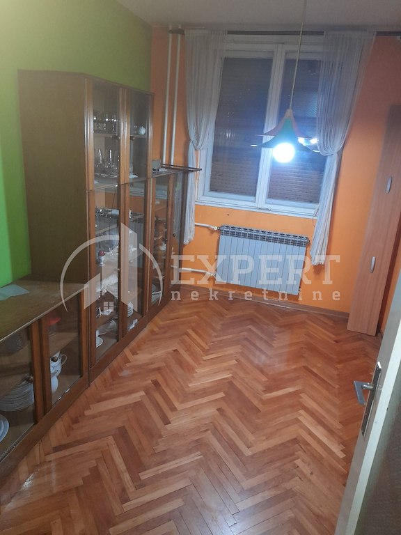 Trosoban stan, 82 m2, Dom zdravlja, Vojvode Tankosića ID: p-011870