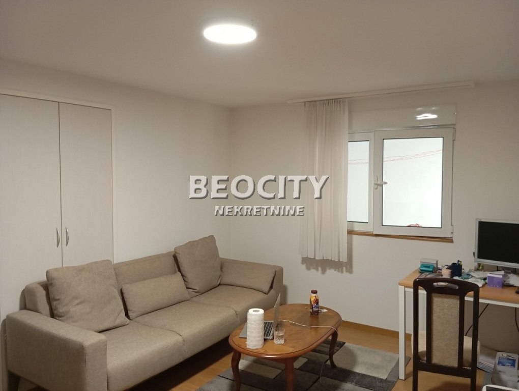 Čukarica, Repište, Slavonskih brigada, 3. 5, 100m2, 700EUR