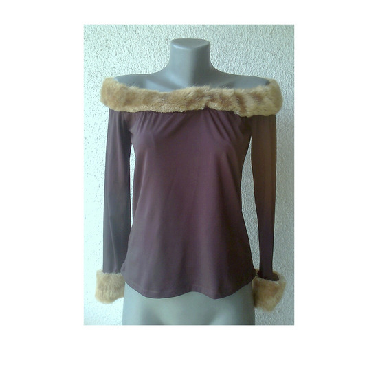 bluza braon sa eko krznom br M JUSTIN.D