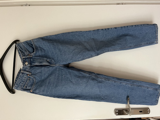 H&M farmerke mom jeans