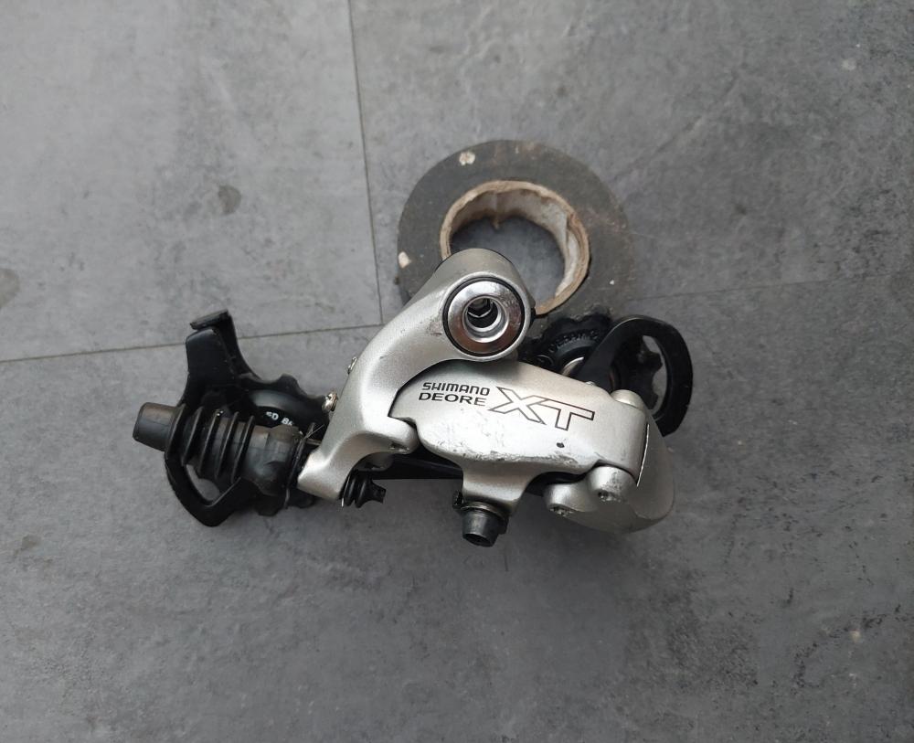 Shimano XT M751 za 7-8-9 brzina