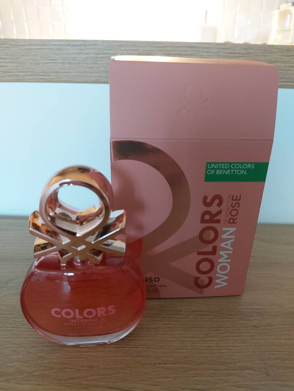 Prodajem ženski Benetton intenso rose de parfum natural sprey 50ml