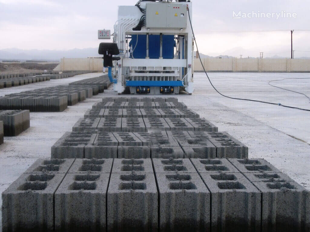 Nova Constmach Mobile Concrete Block Making Machine (Briquette Making Machine) oprema za proizvodnju betonskih blokova