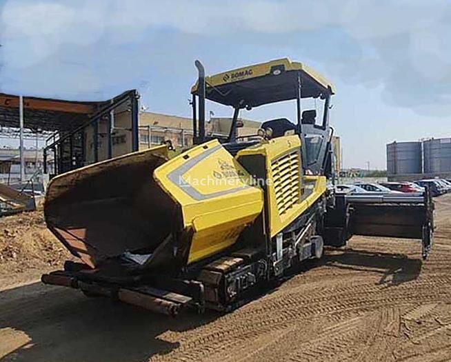 BOMAG BF700C-2 asfaltni finišer guseničar