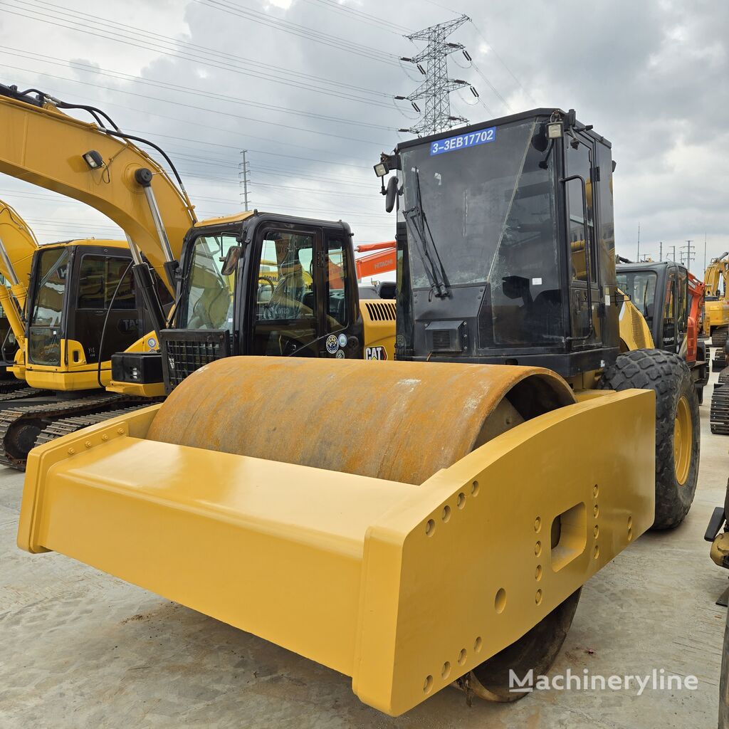 Caterpillar CS76 valjak za asfalt