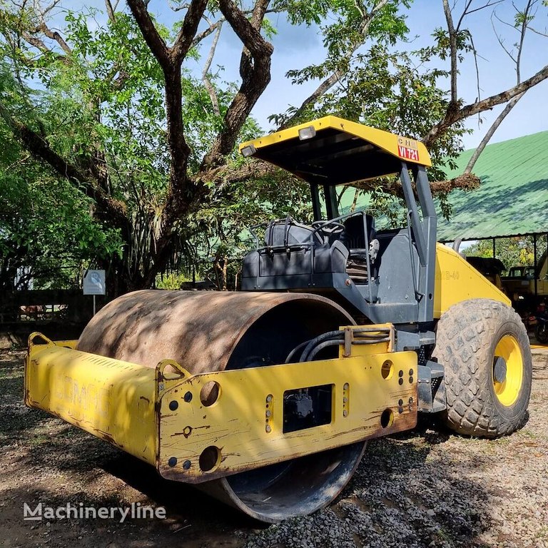 BOMAG BW212D-40 kompaktor s jednim valjkom