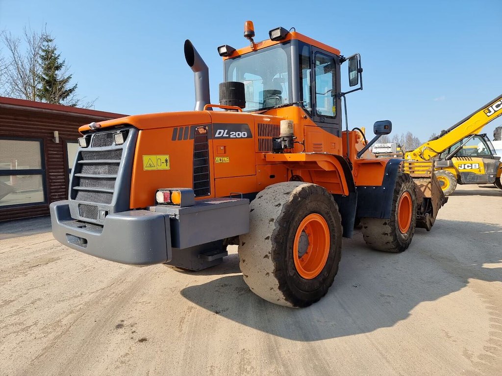 Doosan DL200 prednji utovarivač