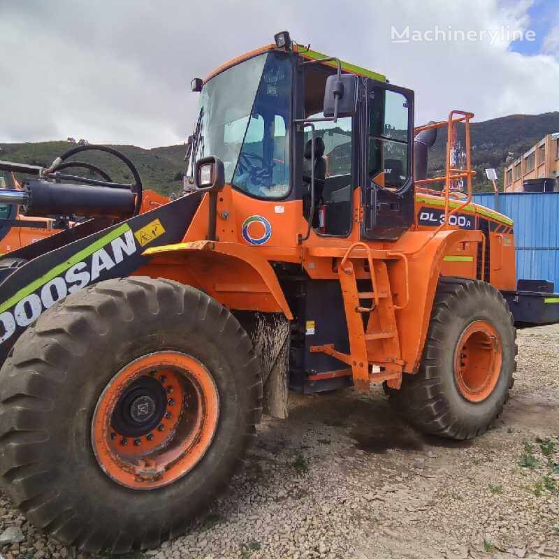 Doosan DL300 prednji utovarivač