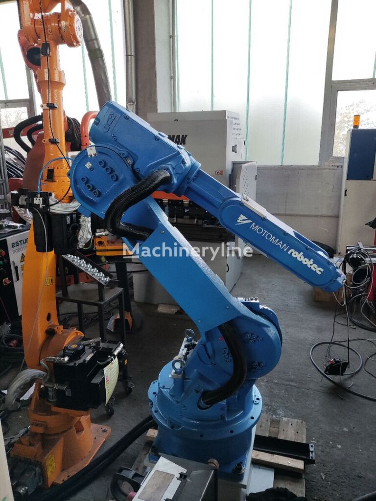 Yaskawa Motoman HP20 NX100 industrijski robot