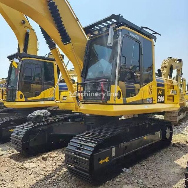 Komatsu PC200-8 bager guseničar