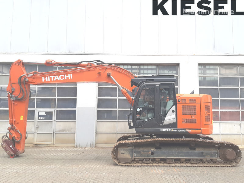 Hitachi ZX225USLC-6 bager guseničar