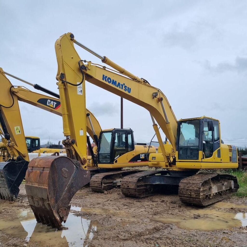 Komatsu PC200LC-8 bager guseničar