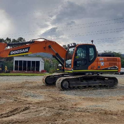 Doosan DX 225LCA bager guseničar