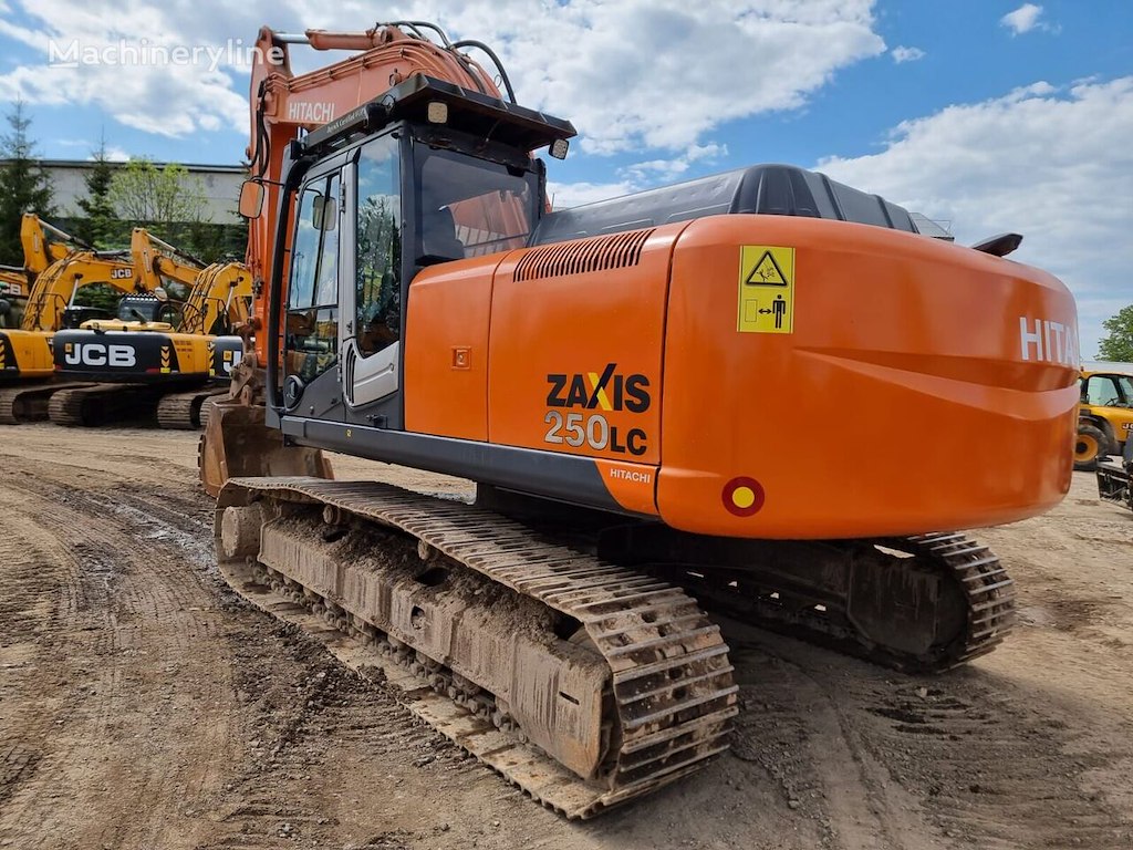 Hitachi ZX250-3 bager guseničar